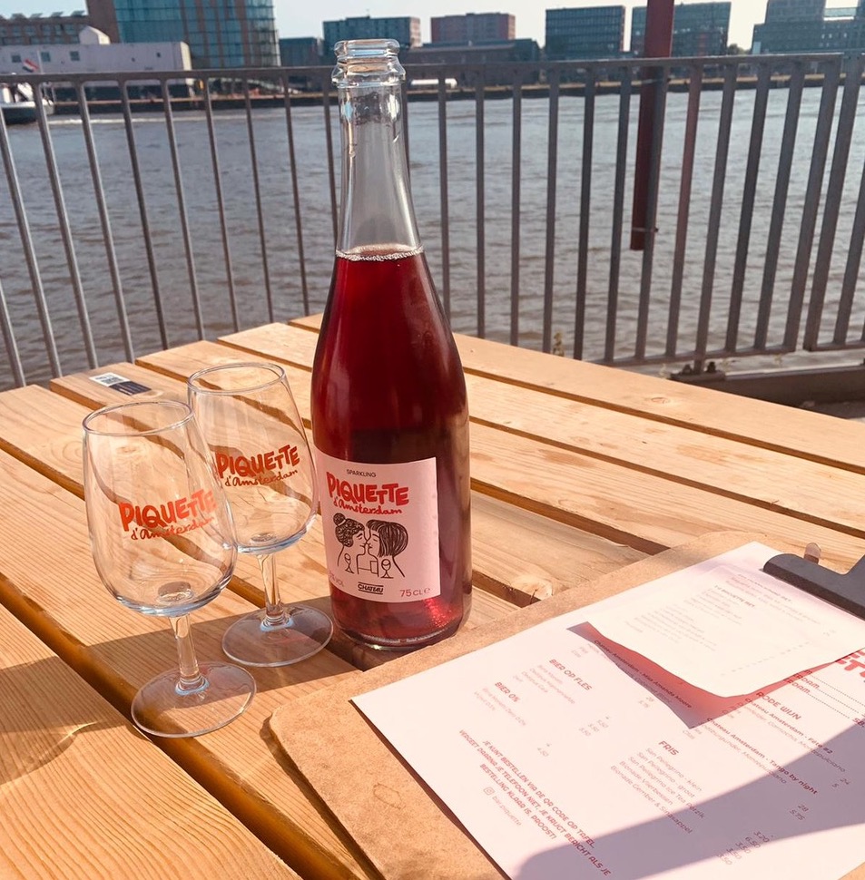 Bar Piquette: Franse sferen aan het IJ in Amsterdam - frankrijk.nl