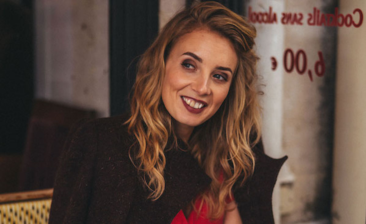 Interview Tess Merlot: chansonnière van Nederlandse bodem